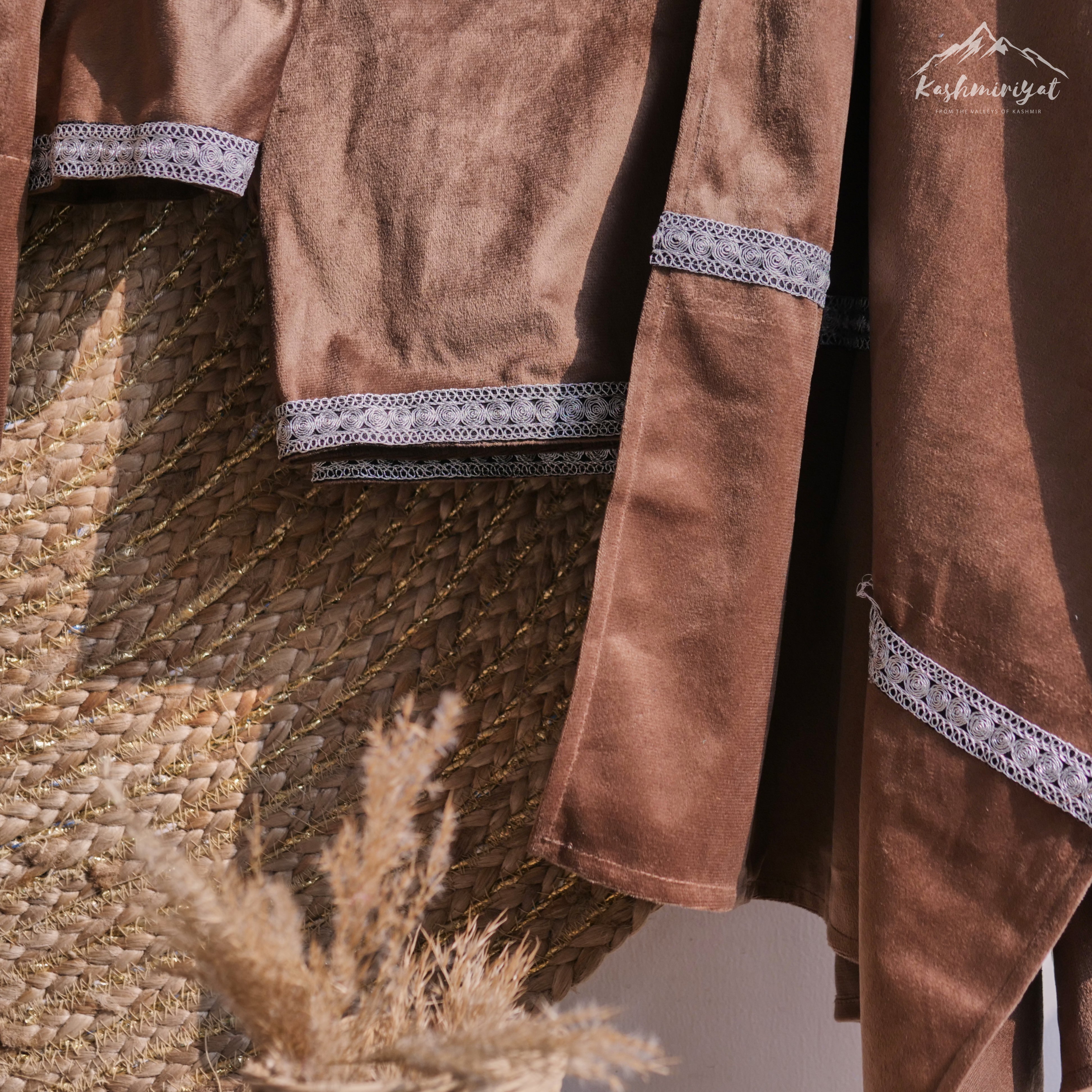 Kashmiri Velvet Sets – Kashmiriyat
